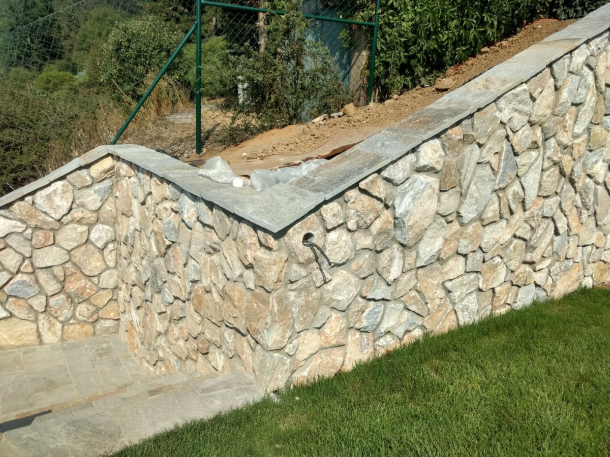 CHATA - Slapy, obklady DEVIN ROCK, dlažba RULA RUSTY « TRIMONA stone